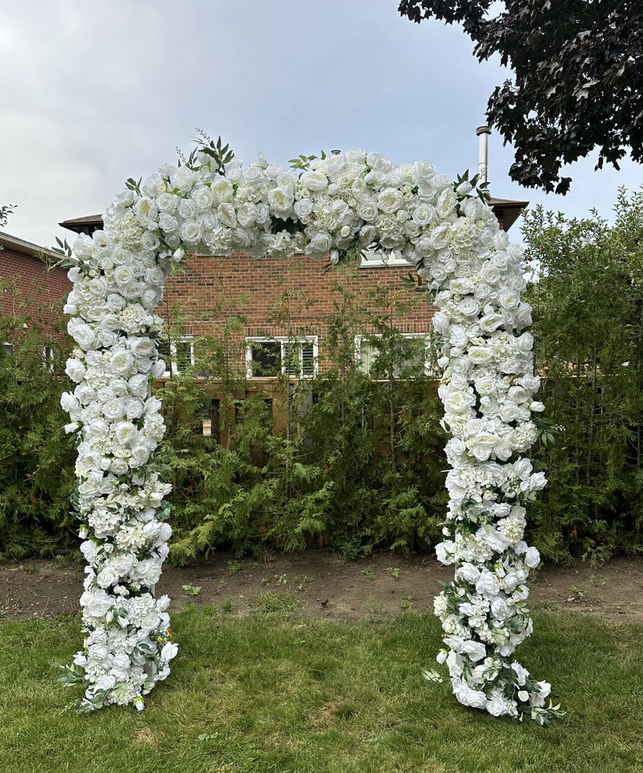 Huntsville Wedding Flower Arch - Flower Arches Canada